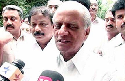 Lingayat Leaders In Cong Assail Yeddyurappa Caste Politics | Bollywood ...