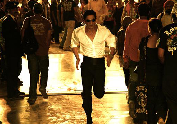 3D Version Of 'Ra.One' To Hit Theatres Today, Says SRK | Bollywood News ...