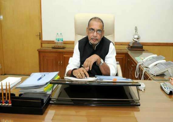 New crop insurance policy in the offing: Agriculture Minister | India ...