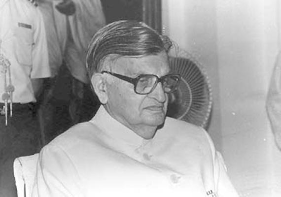 Three-day mourning in Karnataka for Khursheed Alam Khan | India News – India TV